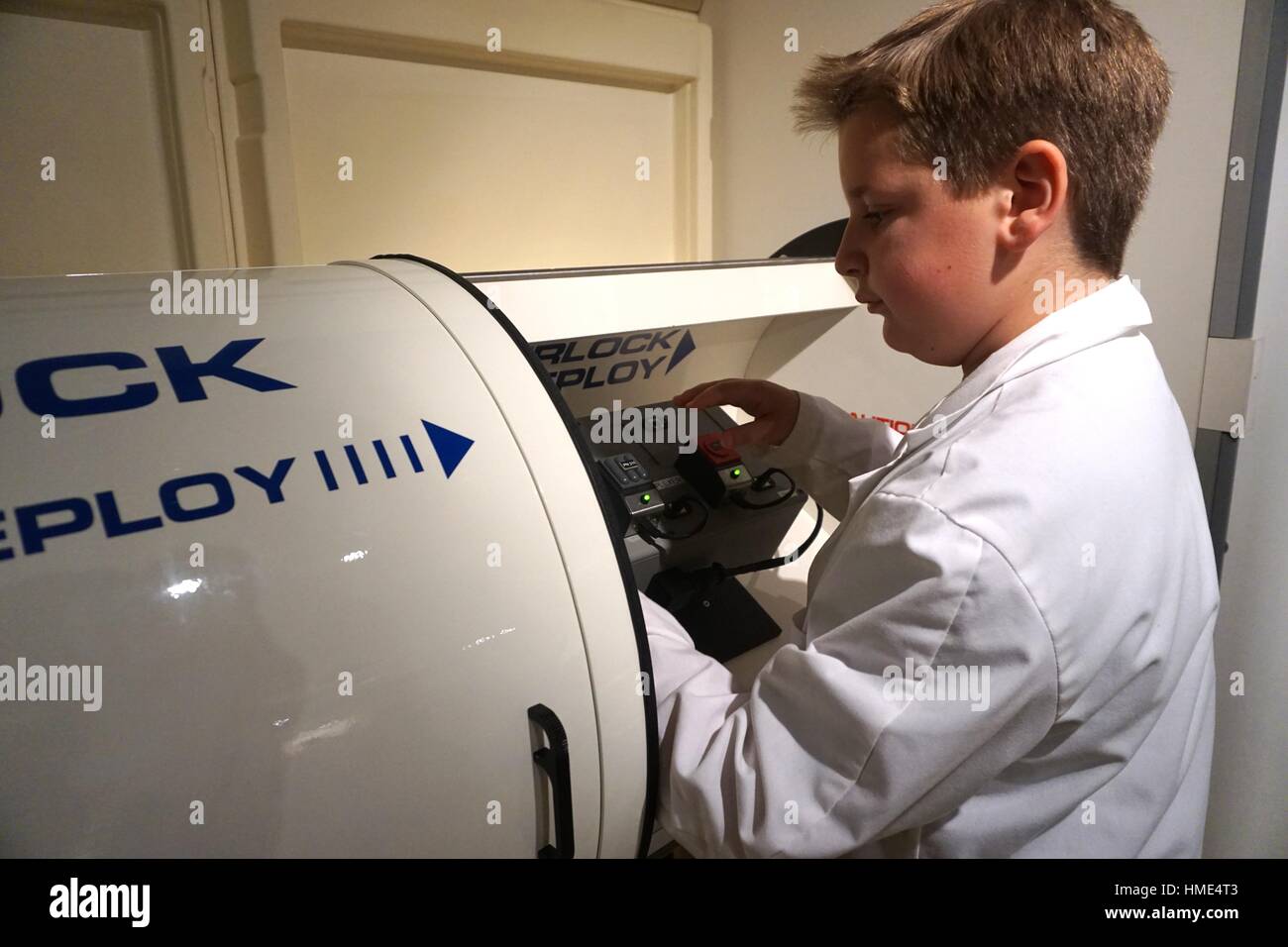 Challenger Learning Center High Resolution Stock Photography and Images ...