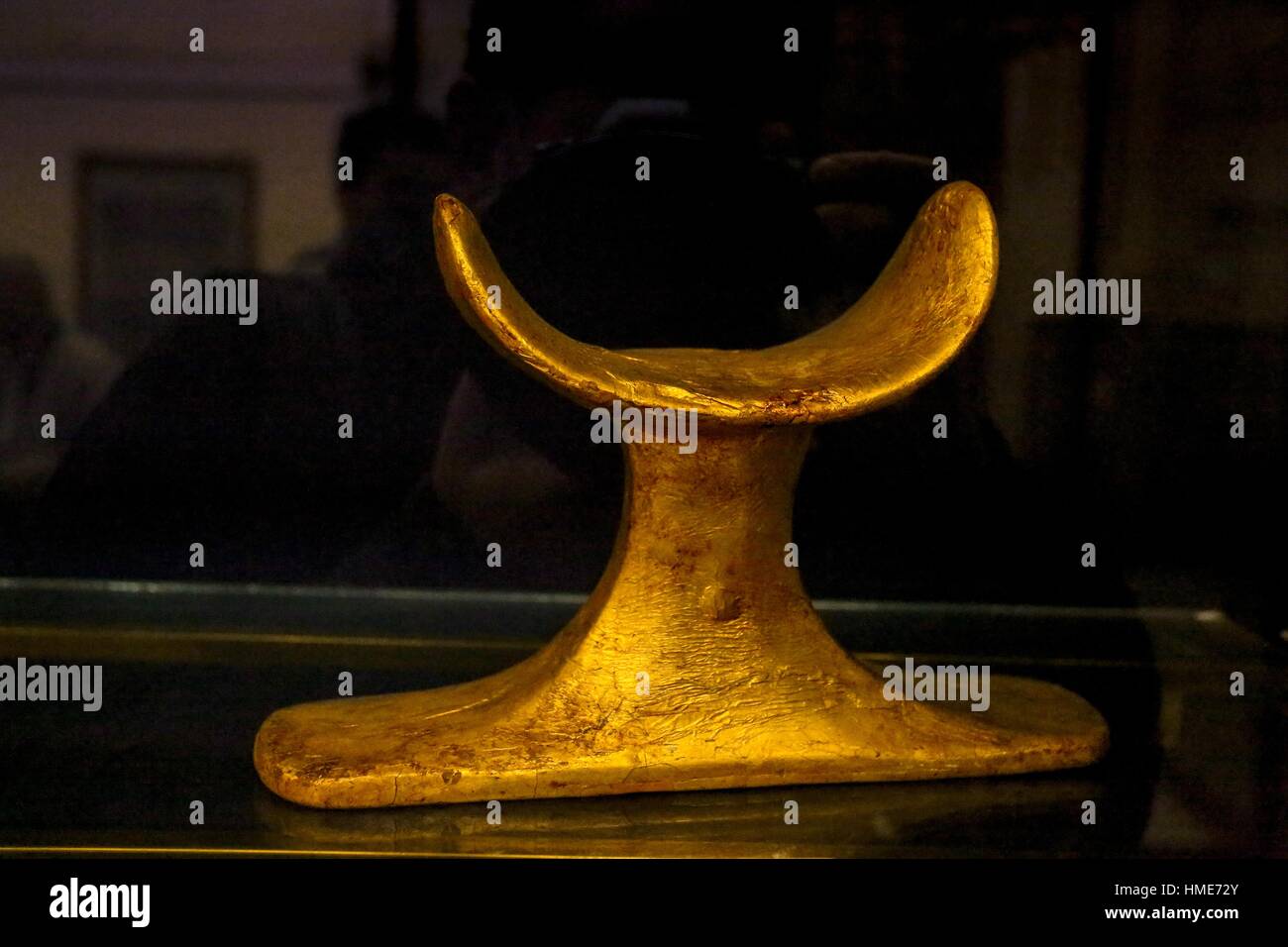 Traditional Stool Africa High Resolution Stock Photography and Images ...