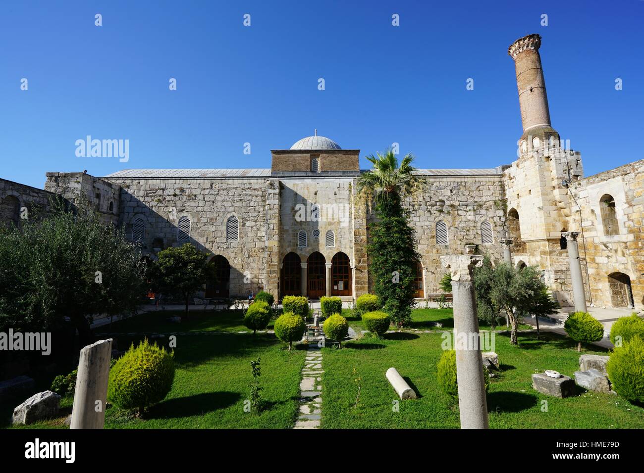 Isabey Mosque (by architect Ali Mushaimish Dimisklioglu). Selchuk ...