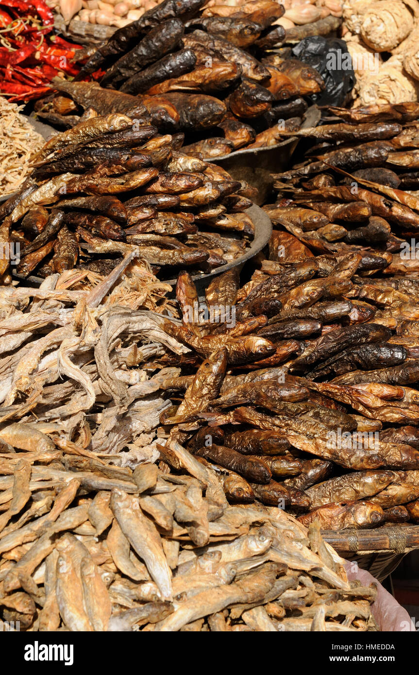 Indian dried fish stall hi-res stock photography and images - Alamy