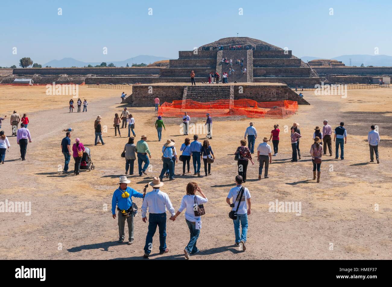 Ritual platform hi-res stock photography and images - Alamy
