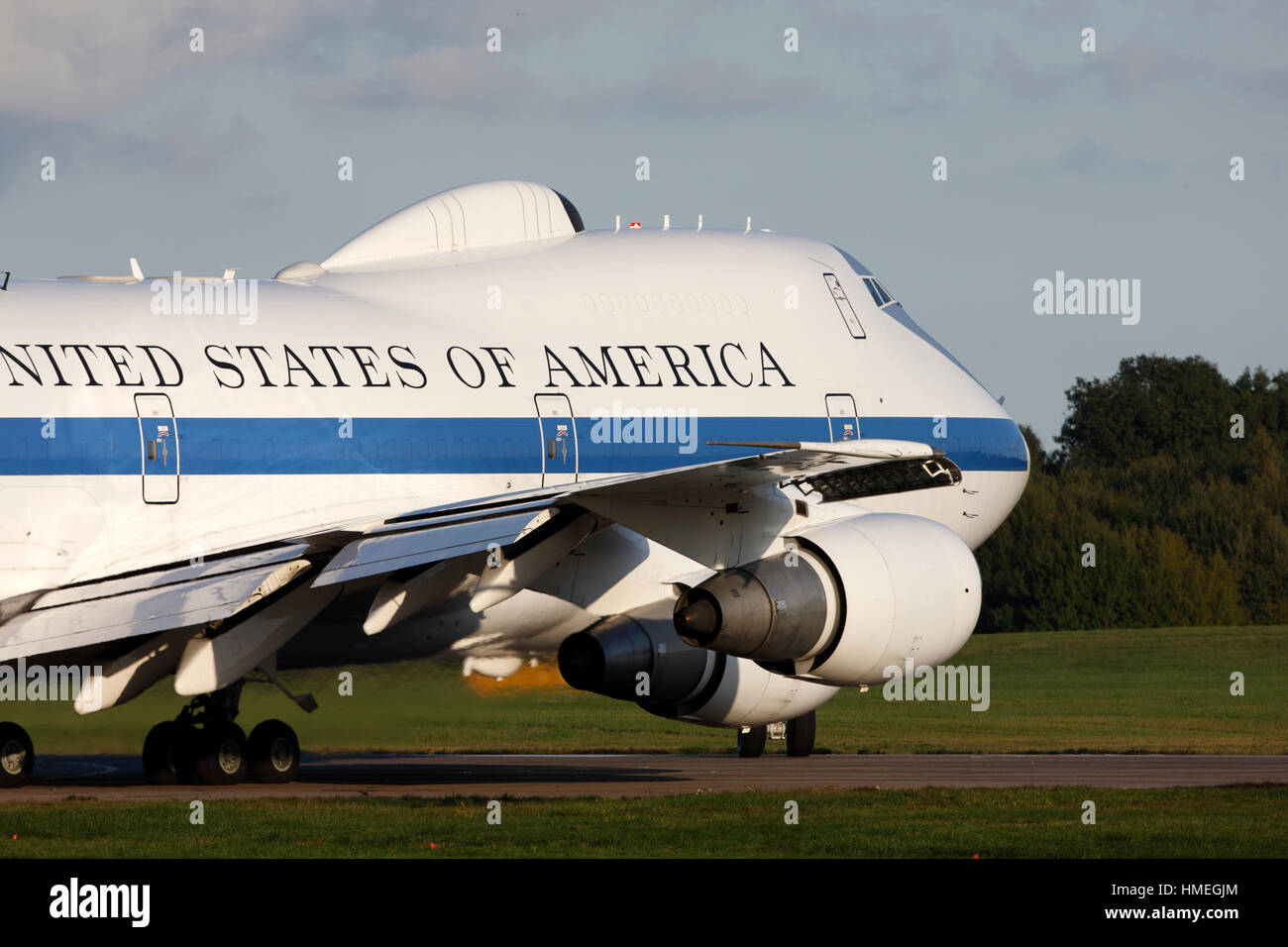 E 4b military aircraft hi-res stock photography and images - Alamy