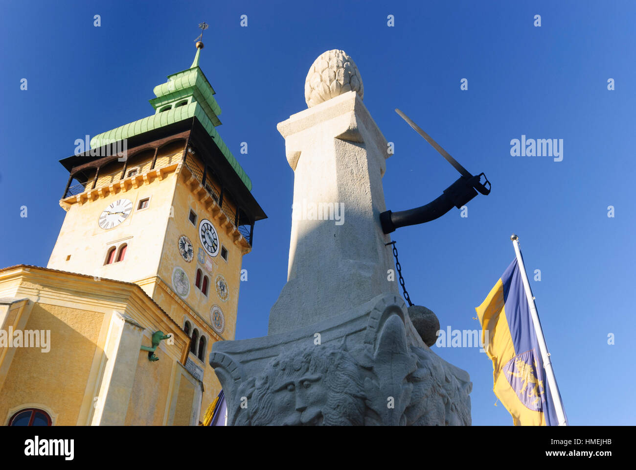 Retz: Hauptplatz Main square with town hall and pillory, Weinviertel ...