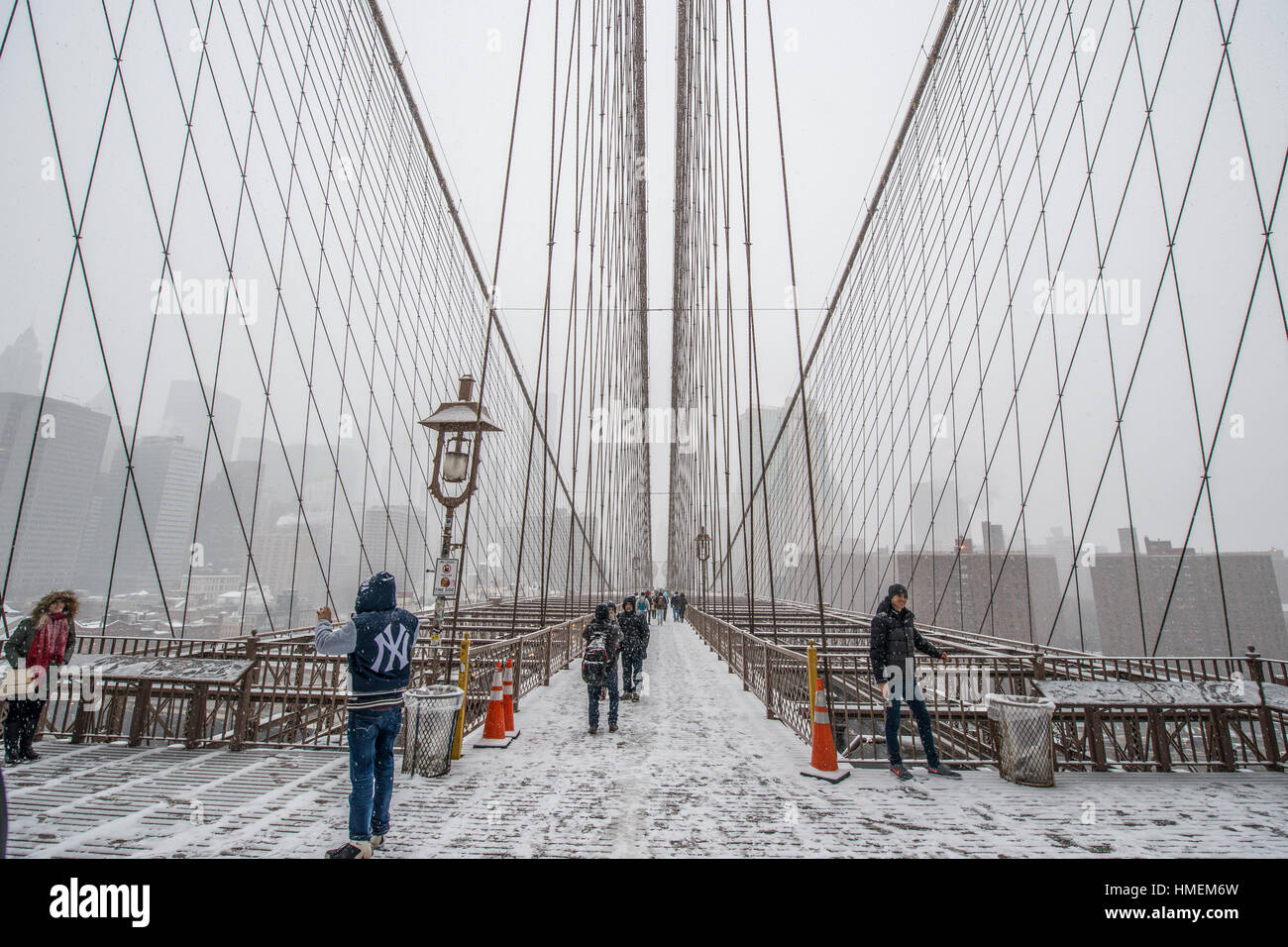 Brooklyn Bridge In Snow High Resolution Stock Photography and Images ...