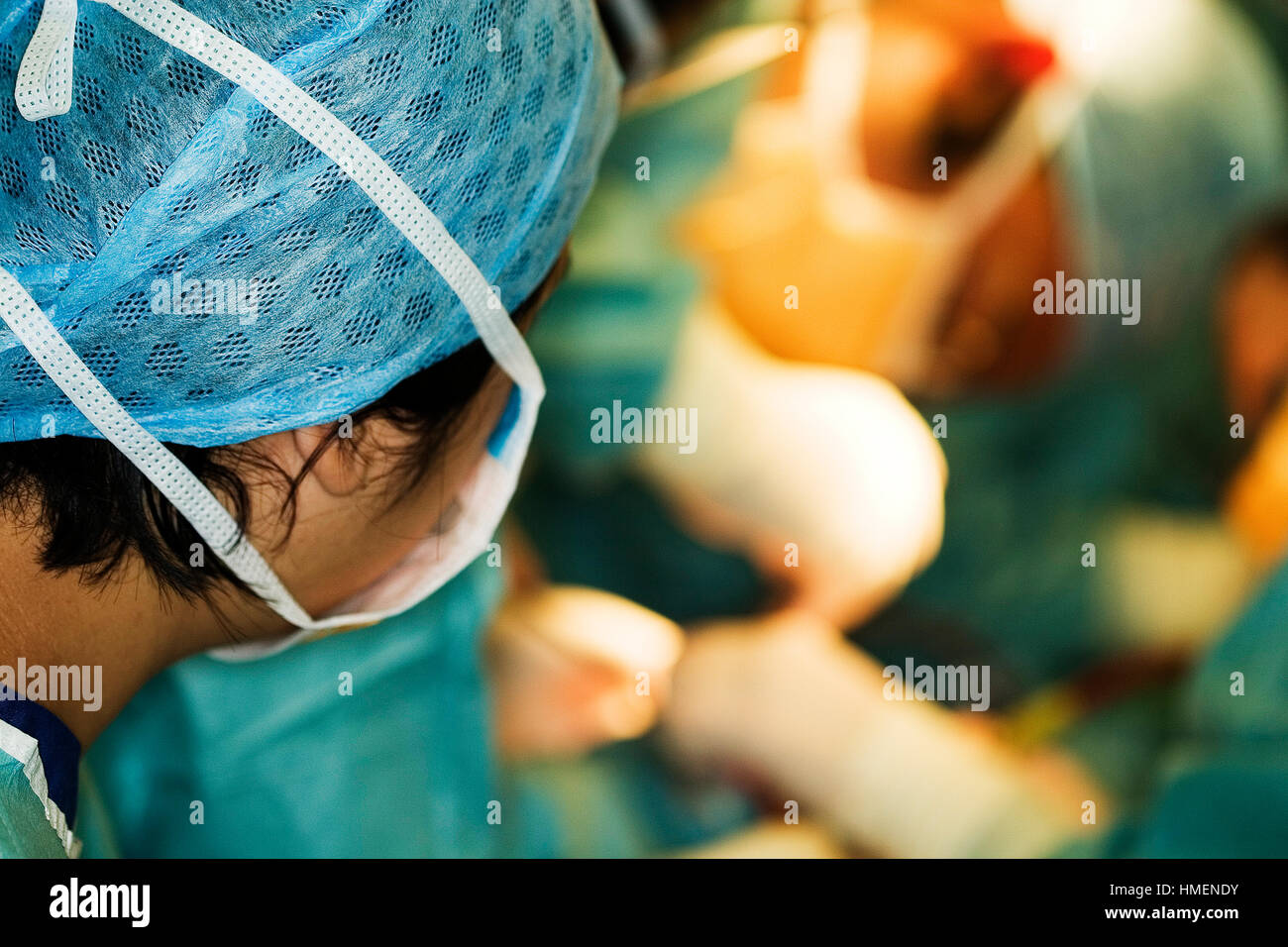 Nhs hospital operating theatre hi-res stock photography and images - Alamy