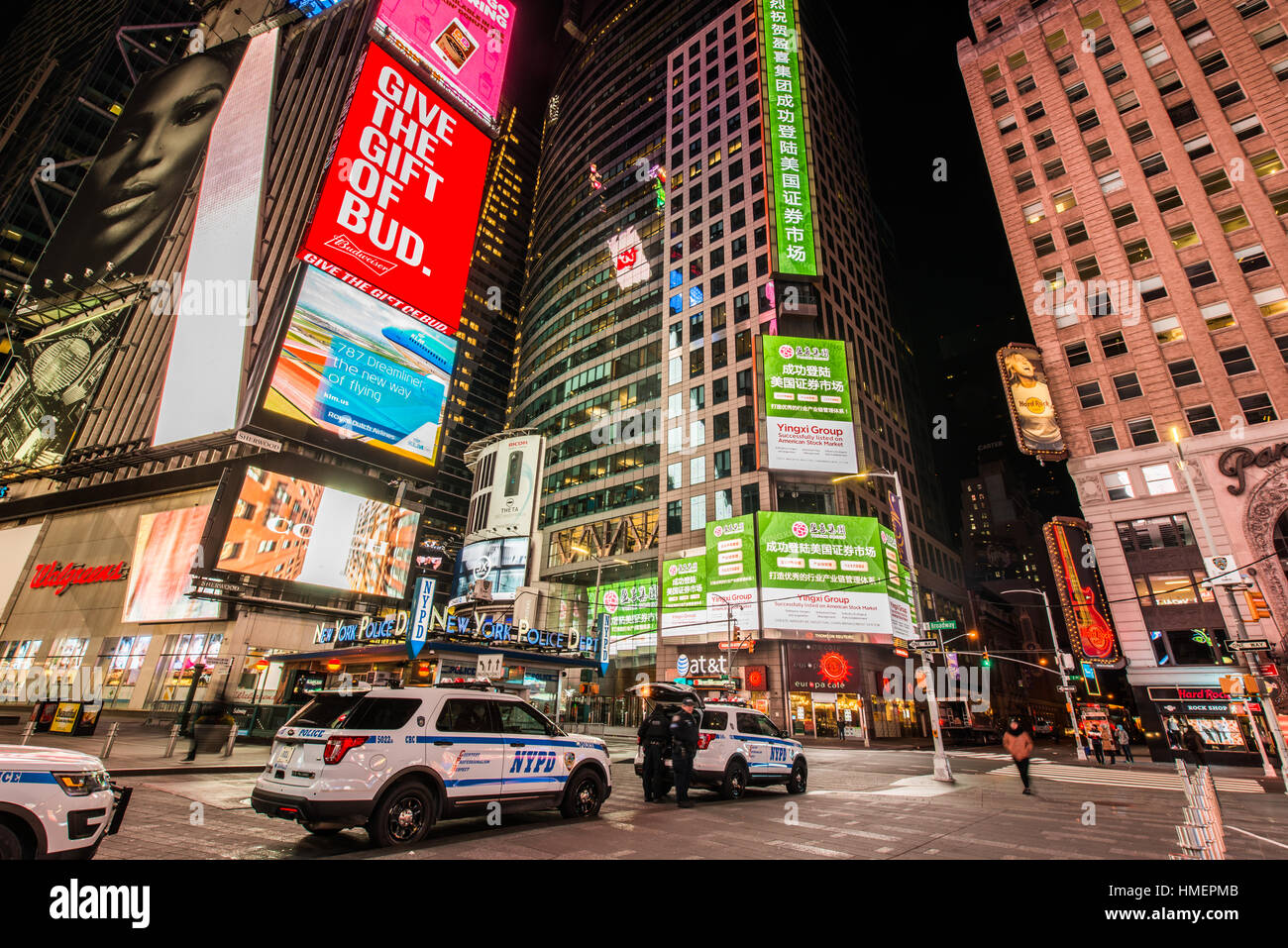 Night shots of Times Square Manhattan Stock Photo - Alamy