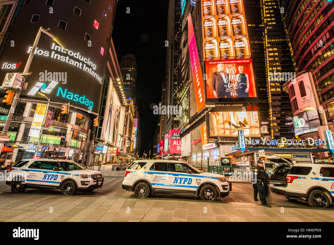 Night shots of Times Square Manhattan Stock Photo - Alamy