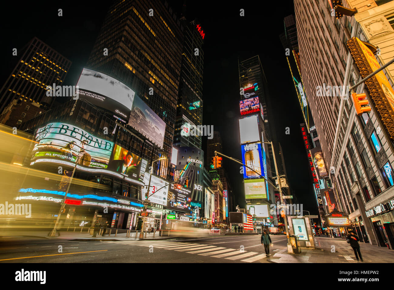 Night shots of Times Square Manhattan Stock Photo - Alamy