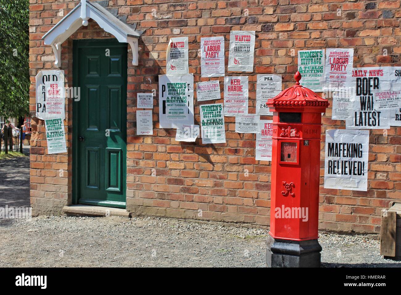 Victorian poster uk hi-res stock photography and images - Alamy