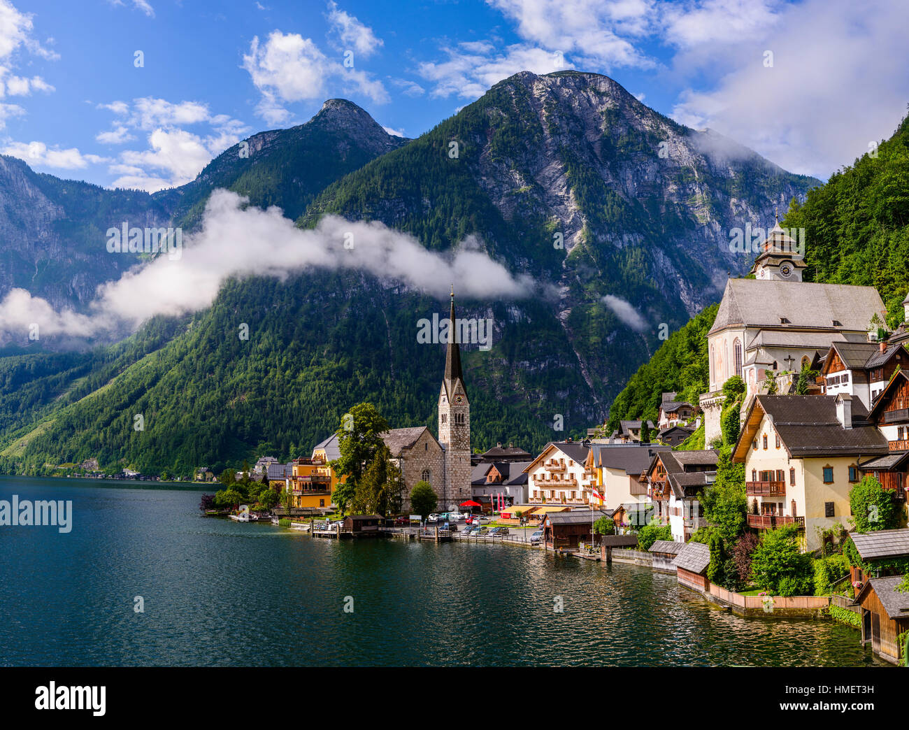 Scenic picture-postcard view of famous historic Hallstatt Stock Photo ...