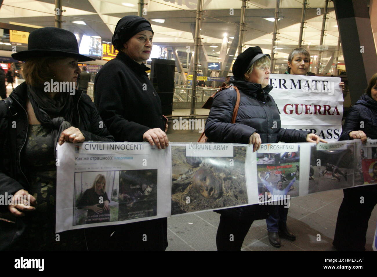Stazione centrale napoli hi-res stock photography and images - Alamy