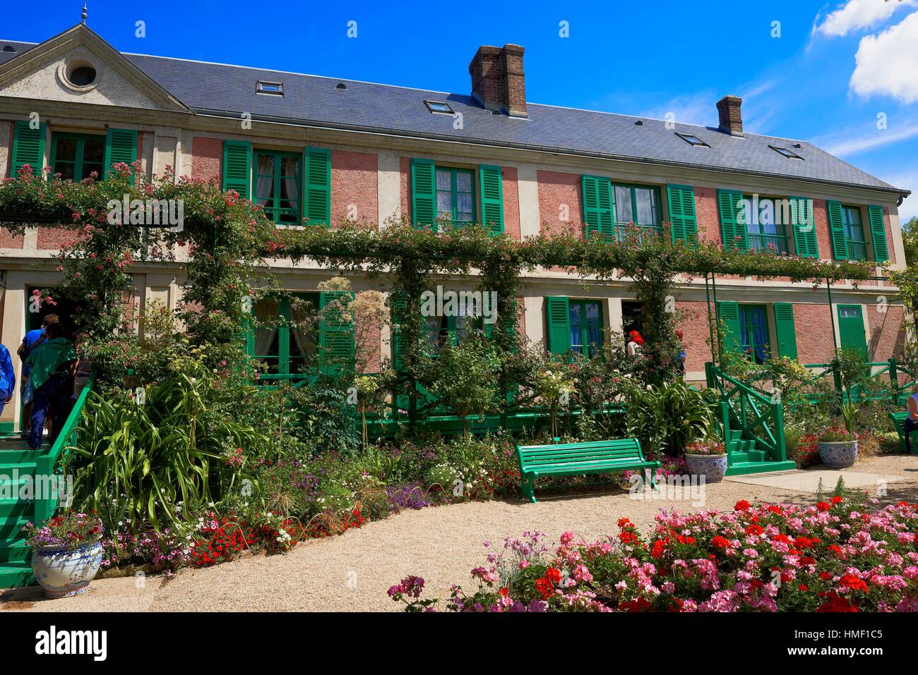 Claude monet foundation garden giverny hi-res stock photography and ...