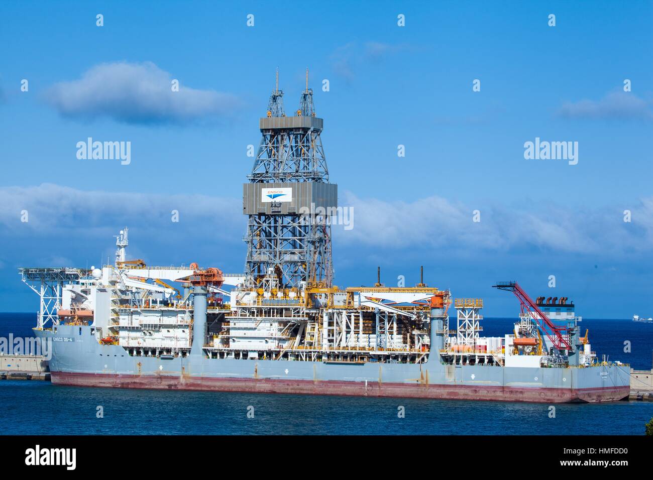 Scaffold rig hi-res stock photography and images - Alamy