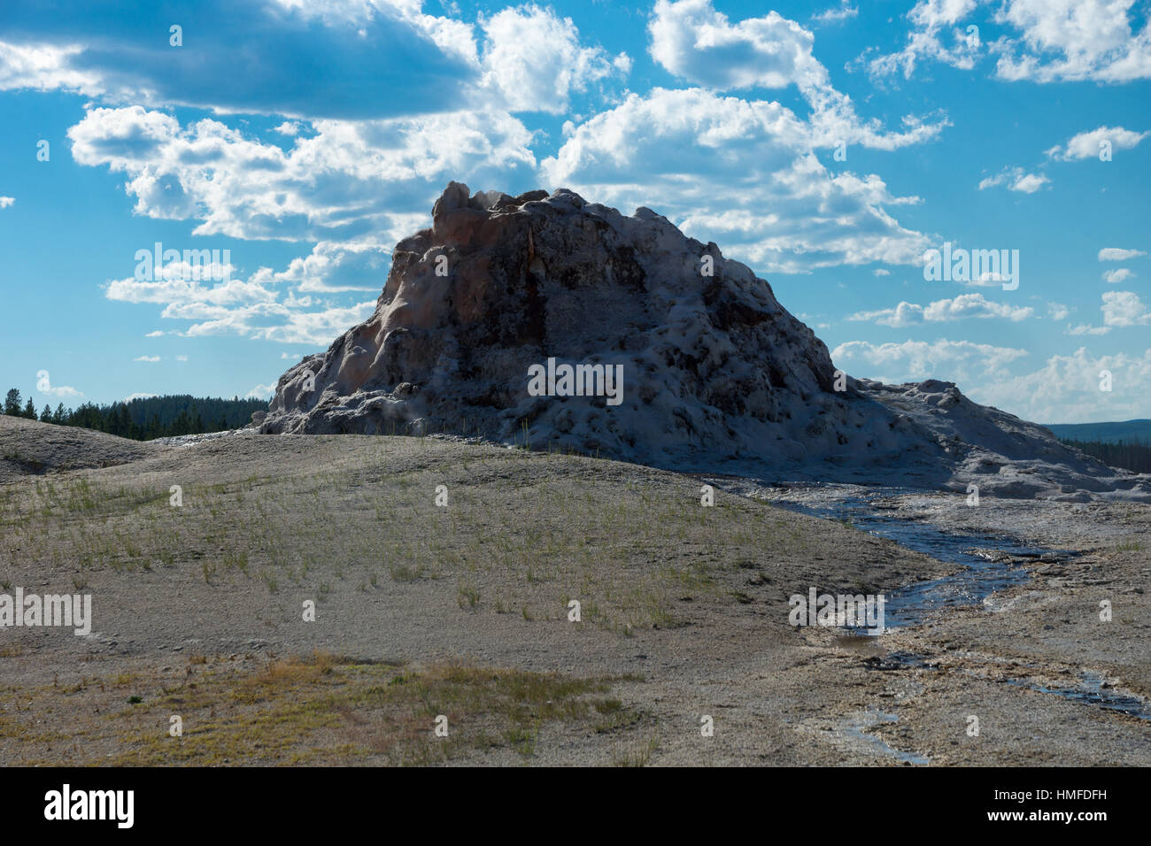 Lower yellowstone range hi-res stock photography and images - Alamy