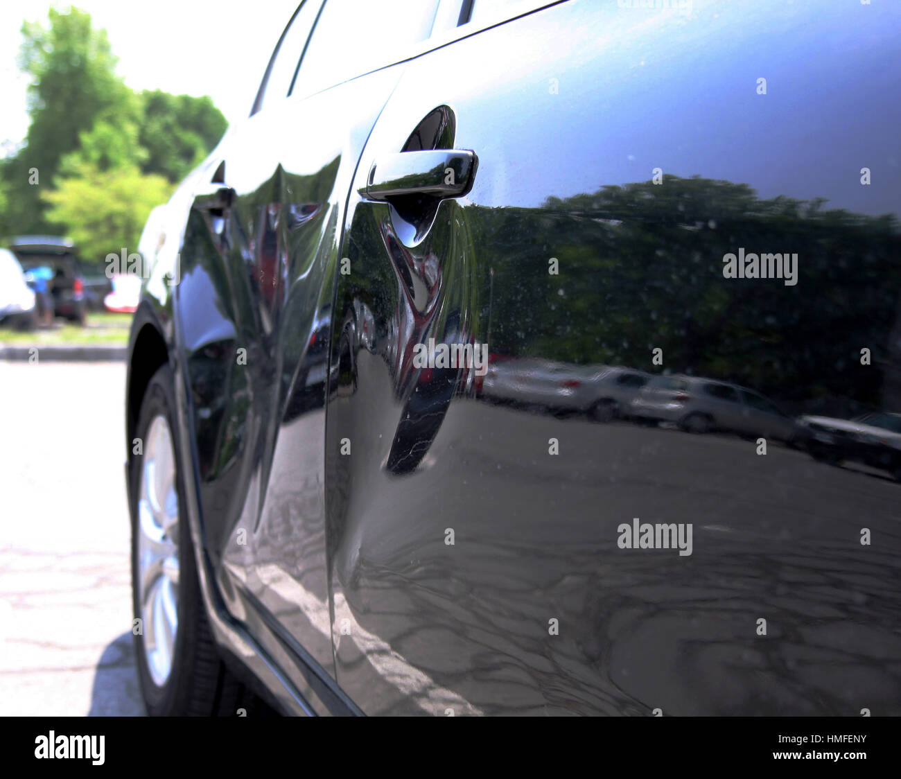 Damaged car doors hi-res stock photography and images - Alamy