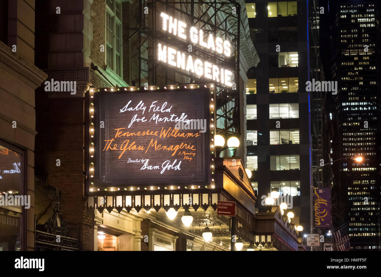 The glass managerie hi-res stock photography and images - Alamy