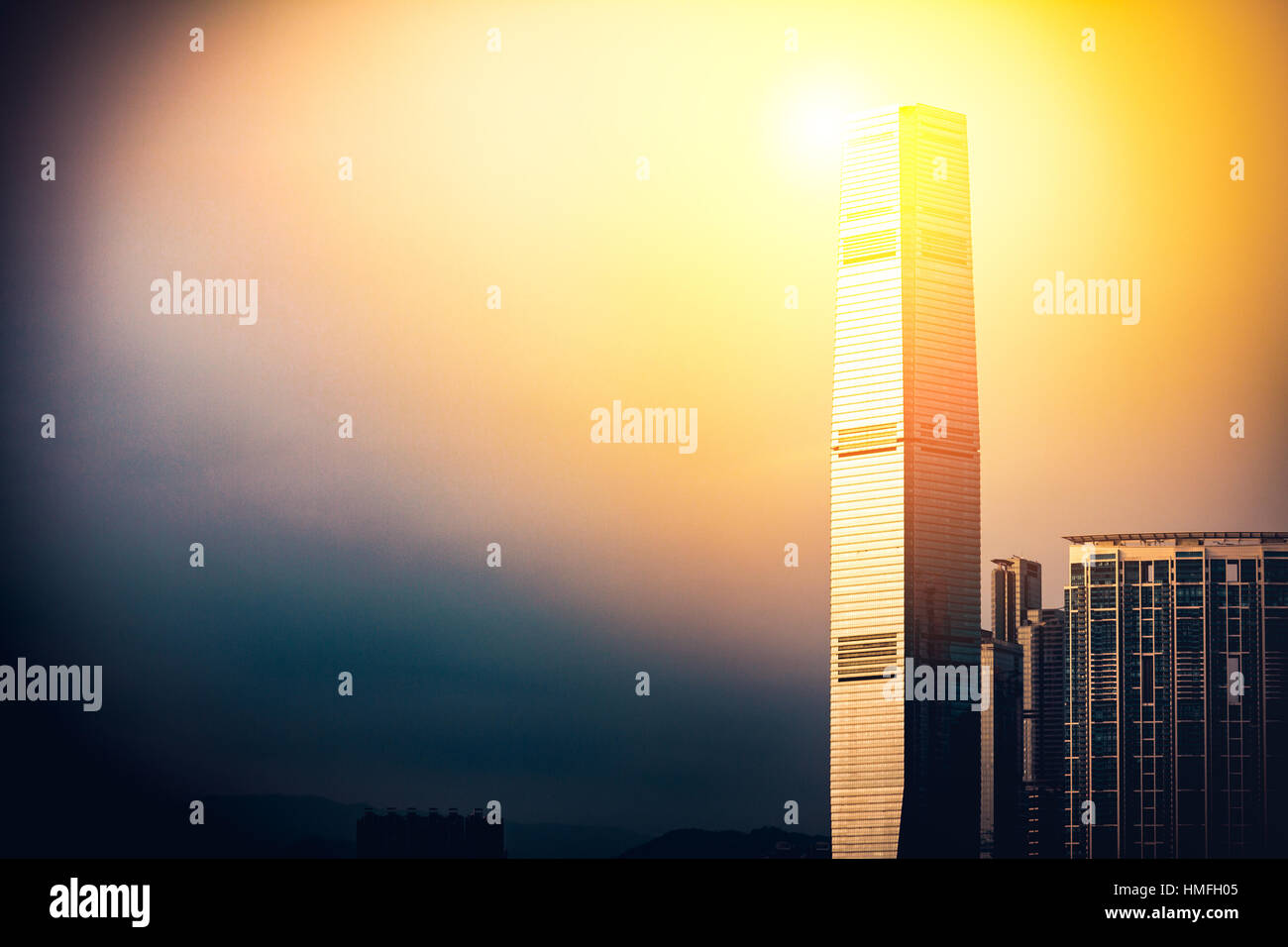 Modern office building with sun ray reflection from corner Stock Photo ...