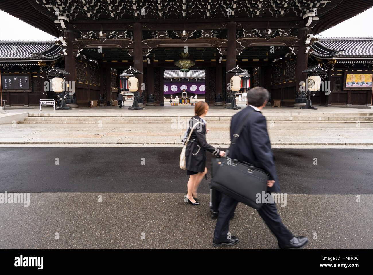 Higashi honganji temple hi-res stock photography and images - Alamy