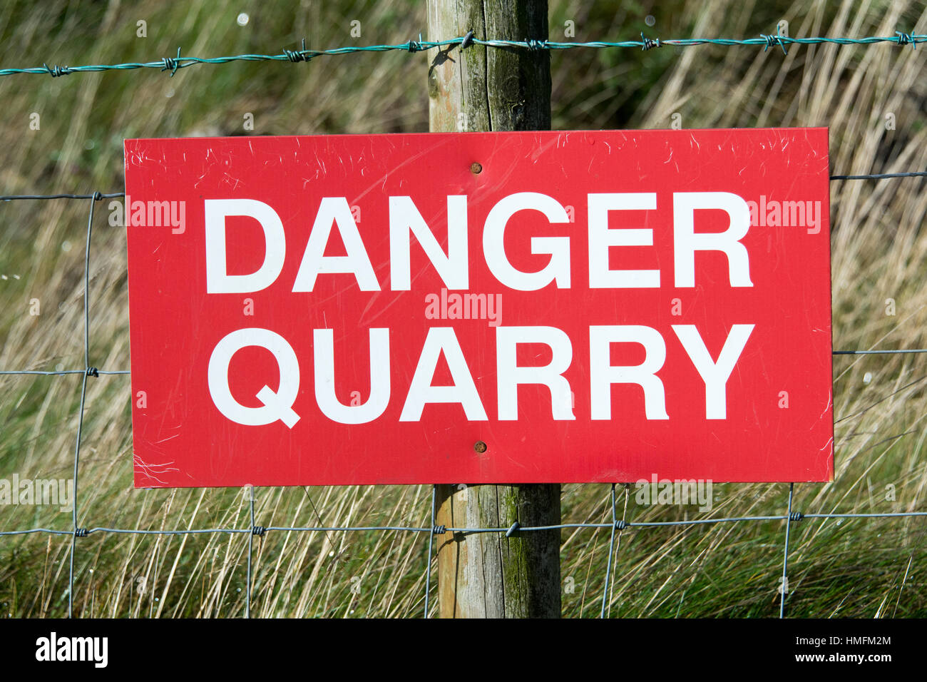 Quarry sign hi-res stock photography and images - Alamy