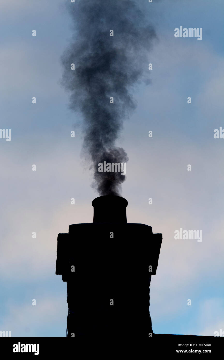 Smoke chimney house hi-res stock photography and images - Alamy