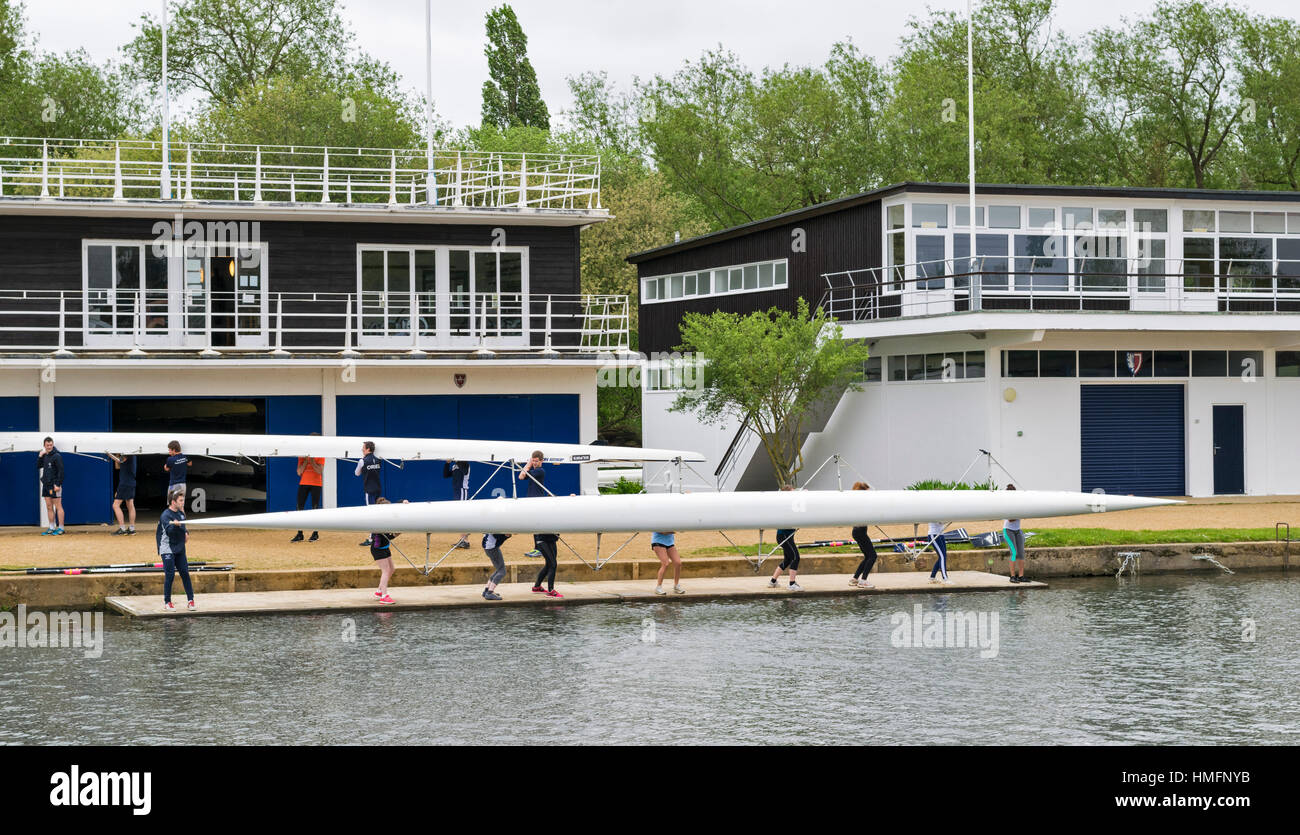 OXFORD UNIVERSITY ROWING TEAMS ON THE RIVER THAMES A TEAM OF EIGHT ...