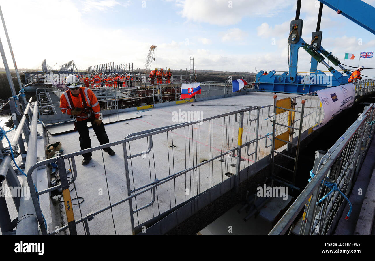 The final section of the new Queensferry Crossing bridge is lifted into ...