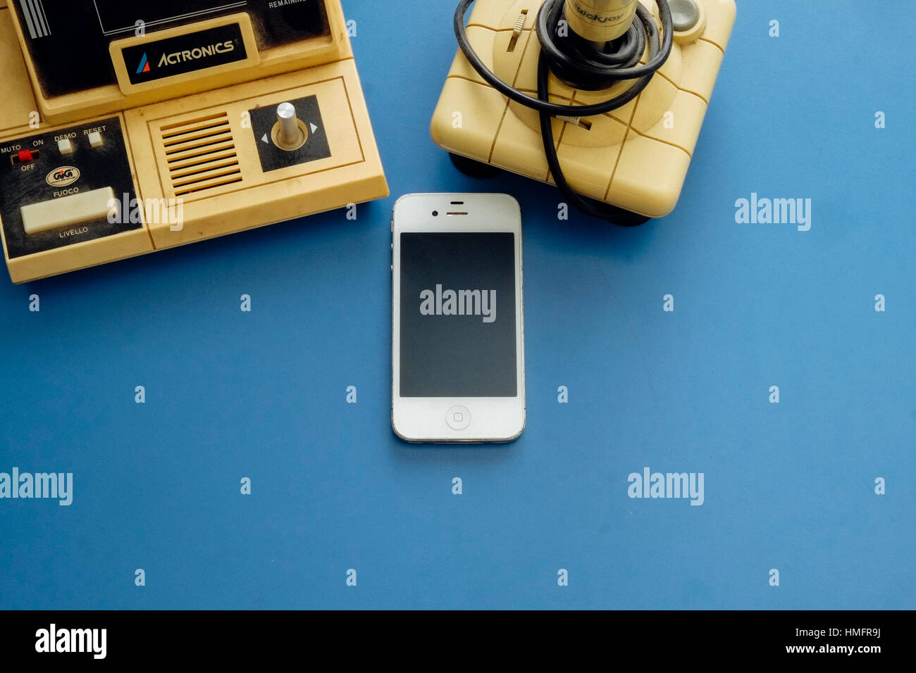 1980s gaming hi-res stock photography and images - Alamy