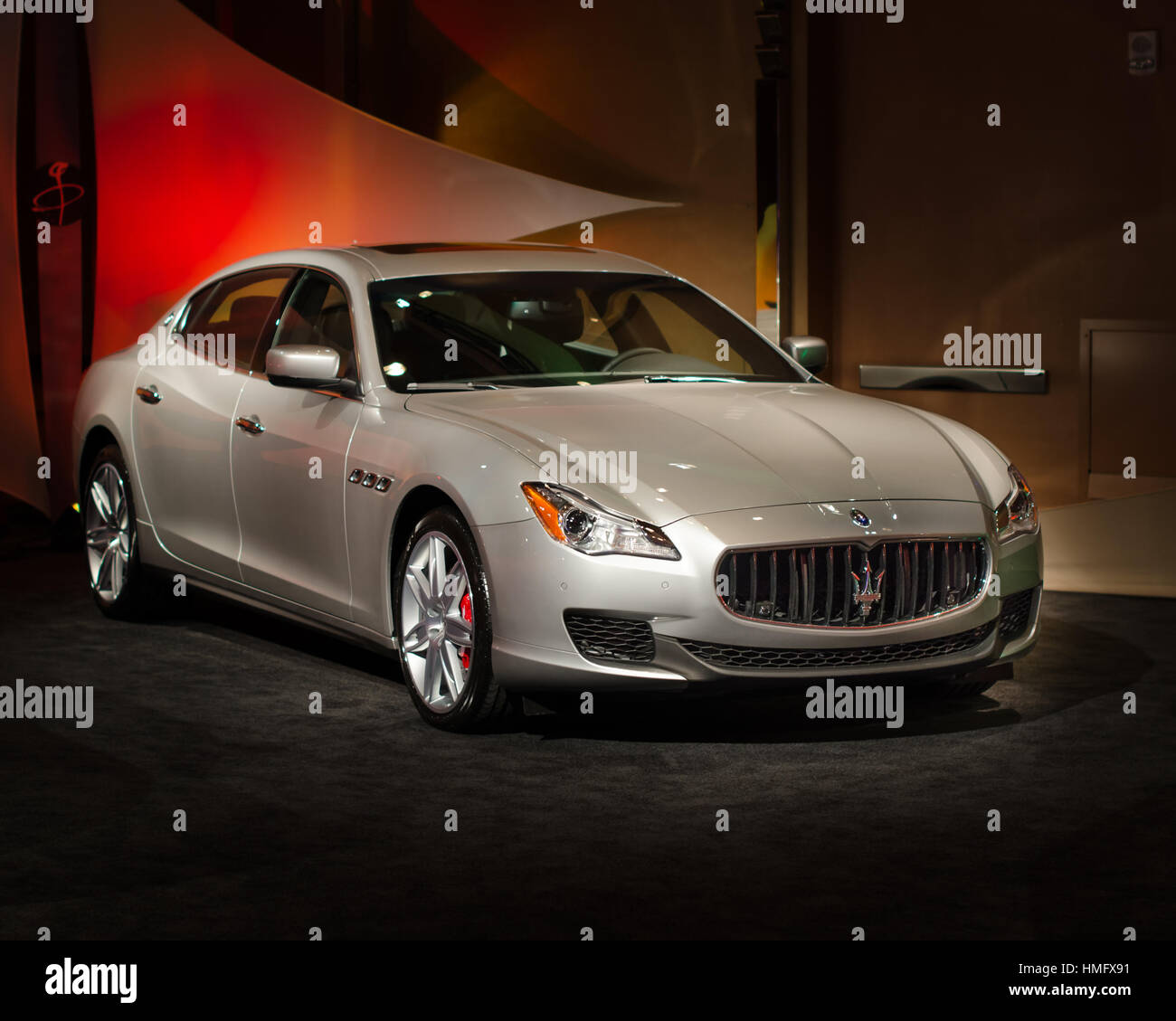 Detroit Mi Usa January 12 A 2014 Maserati Quattroporte Qp At The