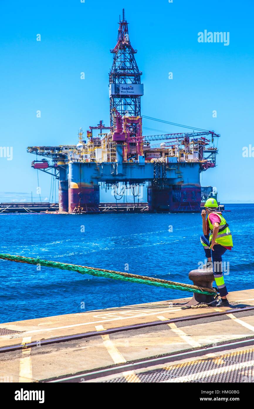 Safe working load hi-res stock photography and images - Alamy