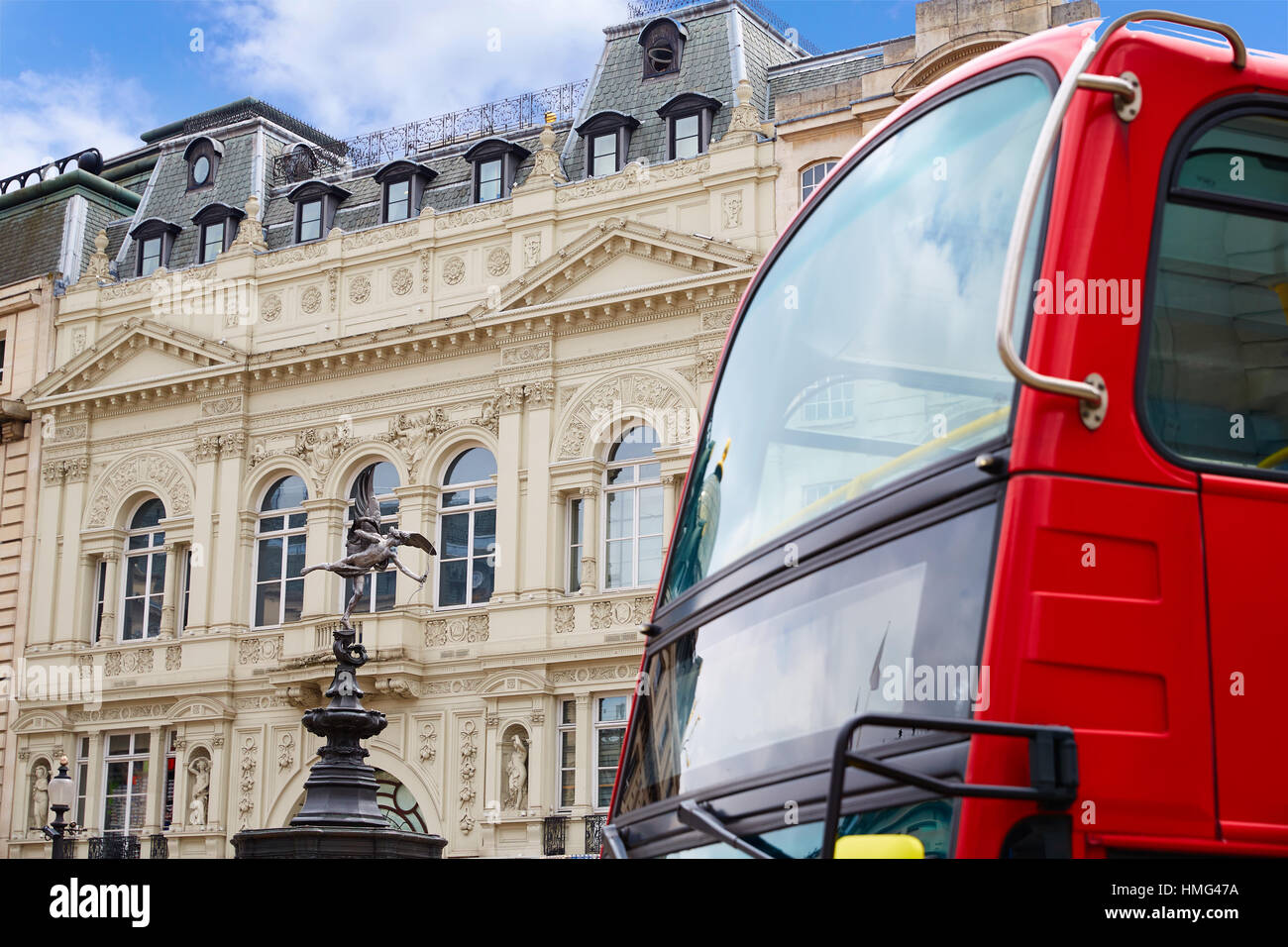 London Bus Piccadilly Circus in UK England Stock Photo - Alamy