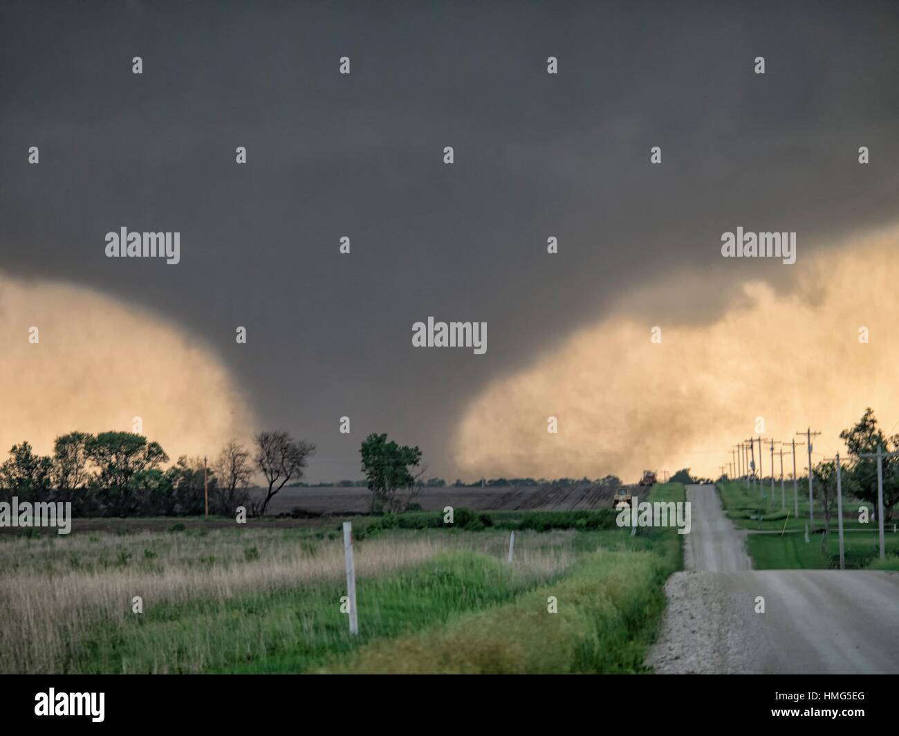 Tornado near chapman hi-res stock photography and images - Alamy