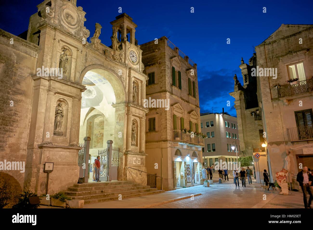 Piazza del sedile matera hi-res stock photography and images - Alamy