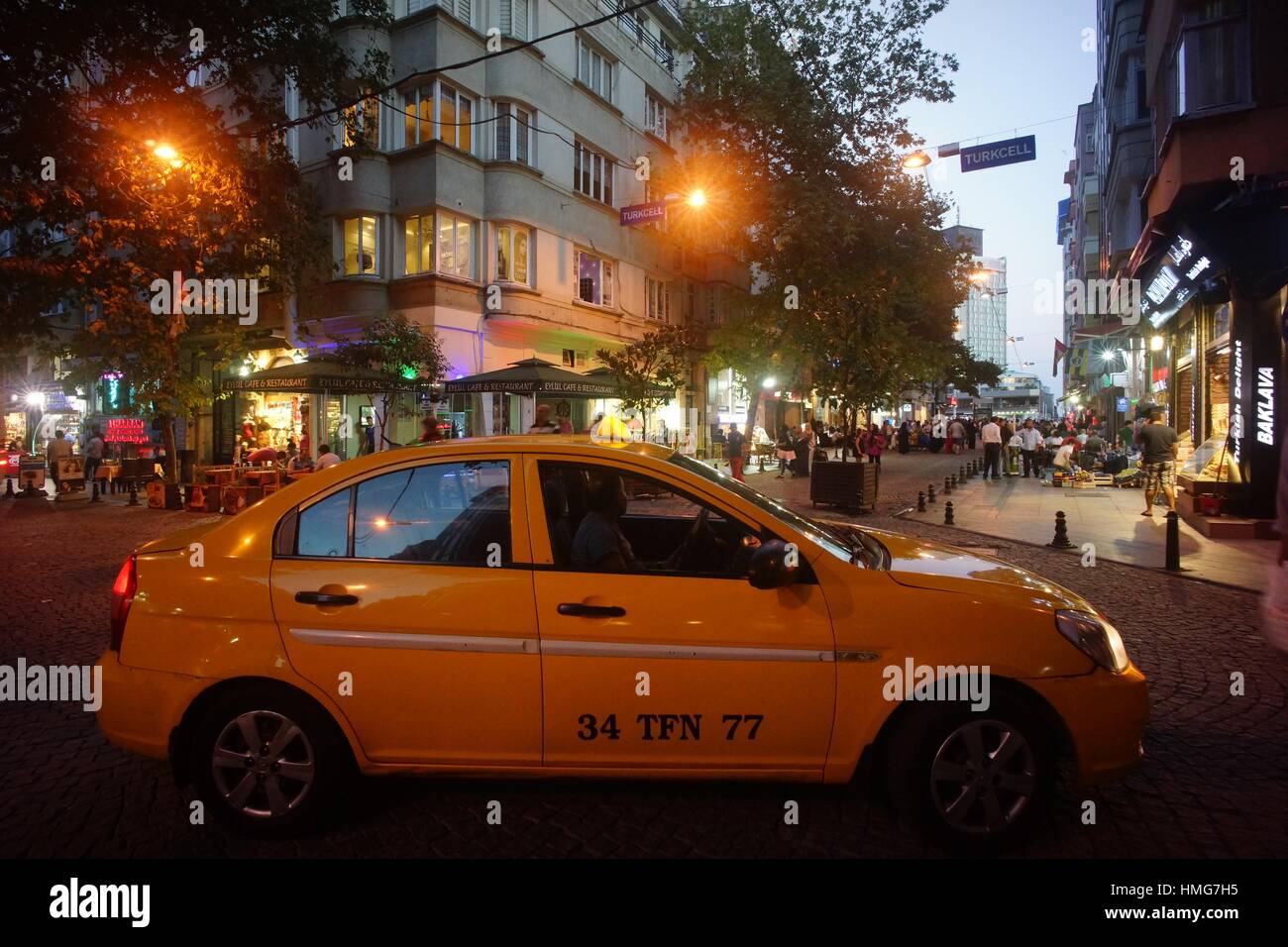 Istanbul neighborhood taksim hi-res stock photography and images - Alamy