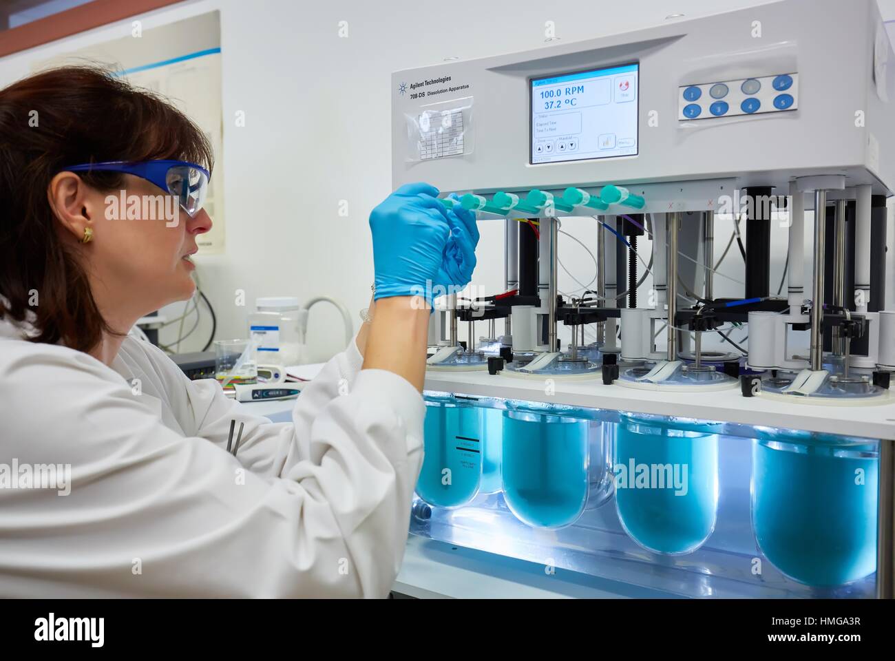 Dissolution apparatus hi-res stock photography and images - Alamy