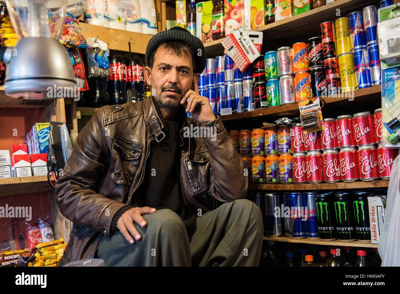 Portrait de migrant hi-res stock photography and images - Alamy