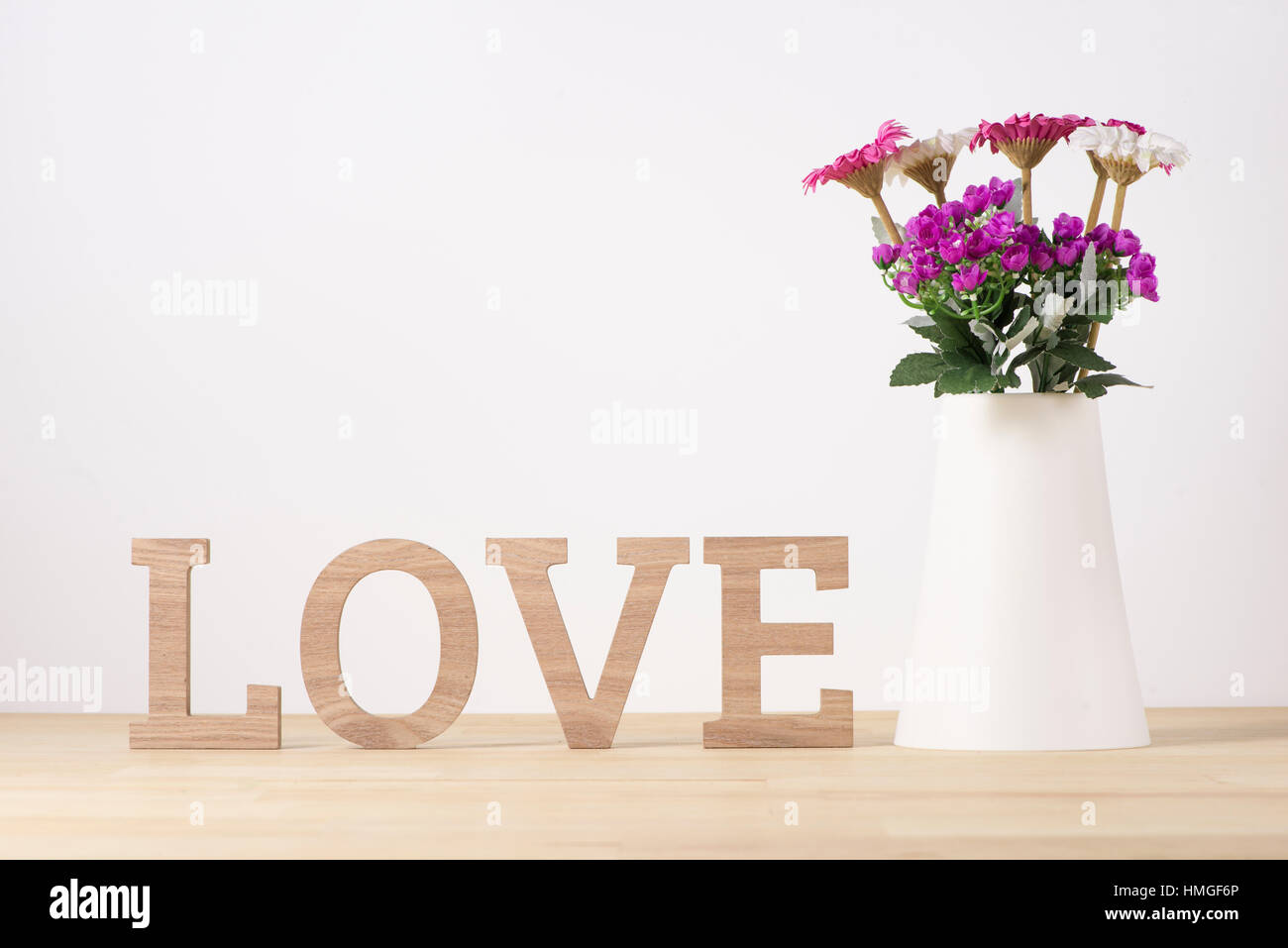 Love letter of wooden on table Stock Photo - Alamy