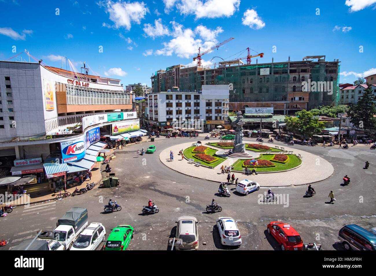 Dalat center market in sunshine Stock Photo - Alamy