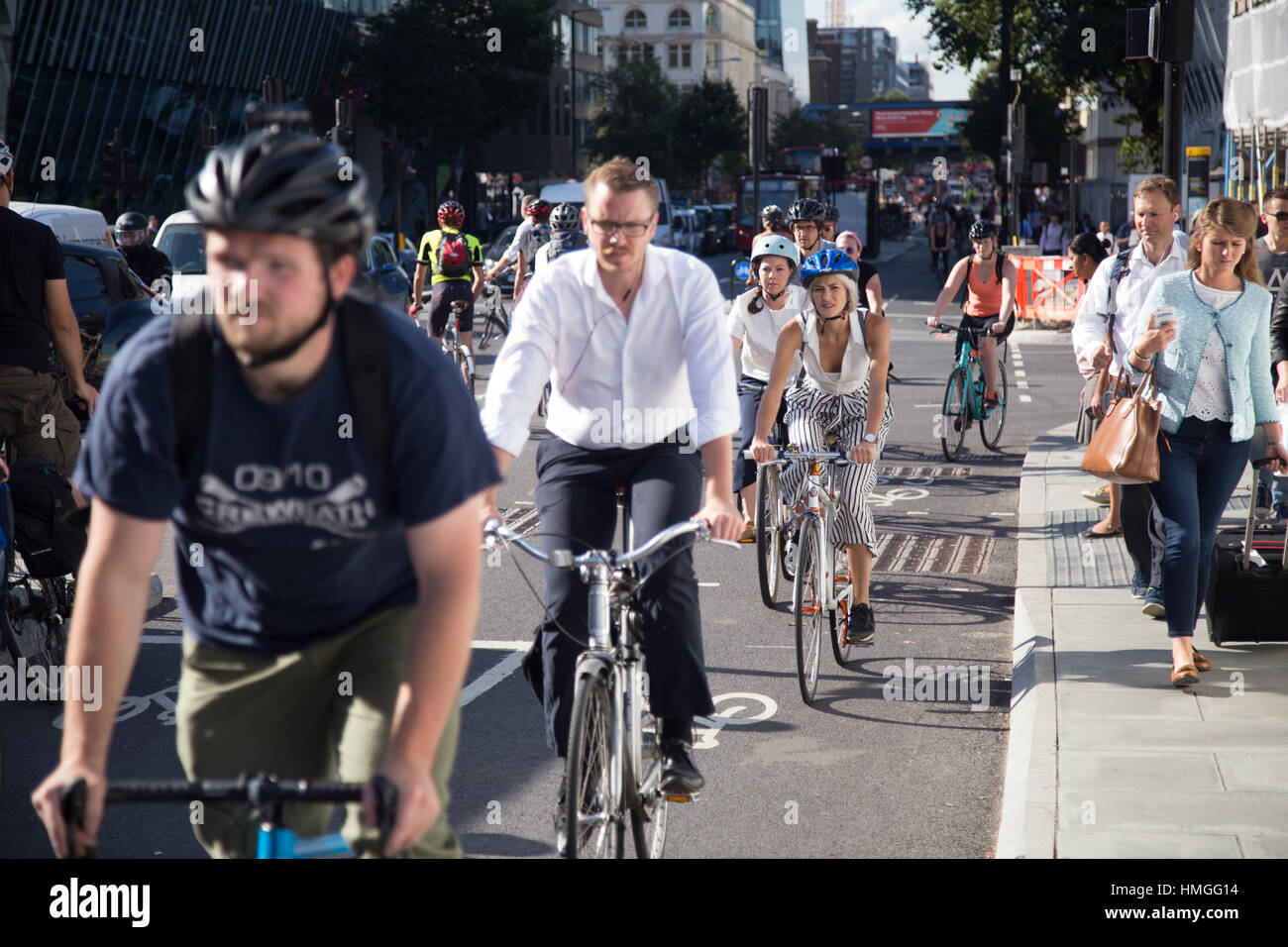 Cycle superhighway hi-res stock photography and images - Alamy