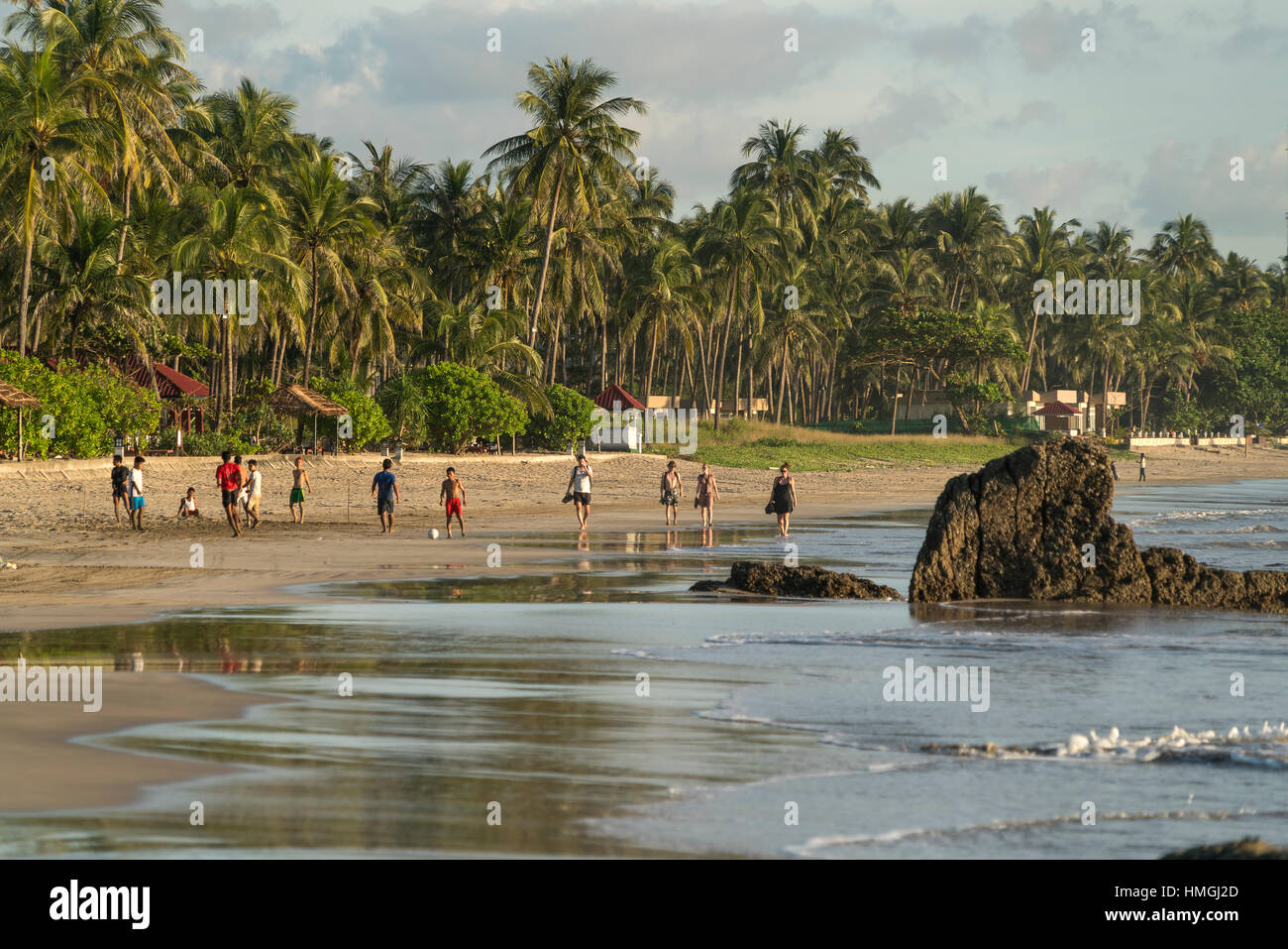 Sandstrand von Ngwe Saung, Myanmar, Asien | sandy beach, Ngwesaung ...