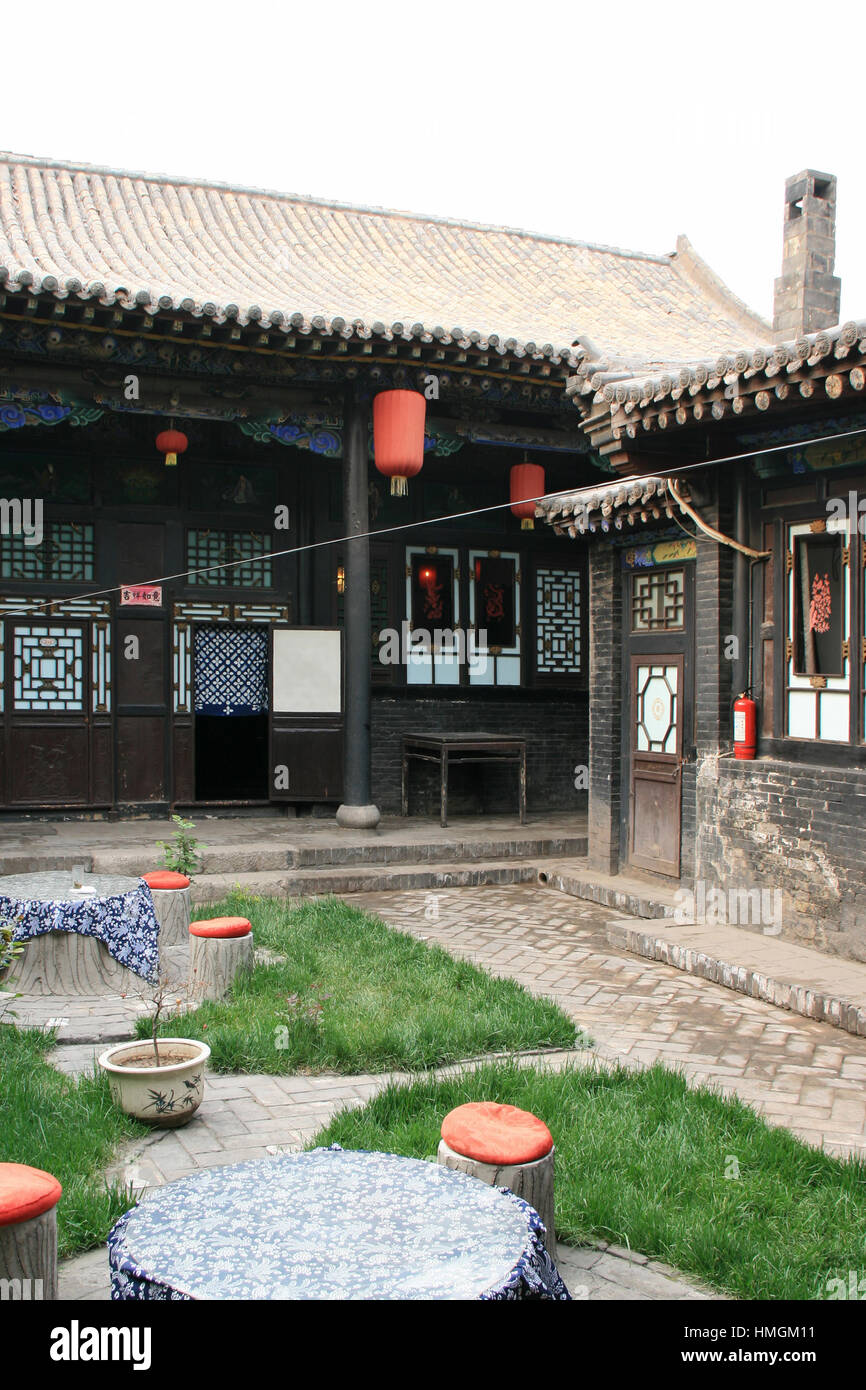 The courtyard of a traditional house in Pingyao (China Stock Photo - Alamy