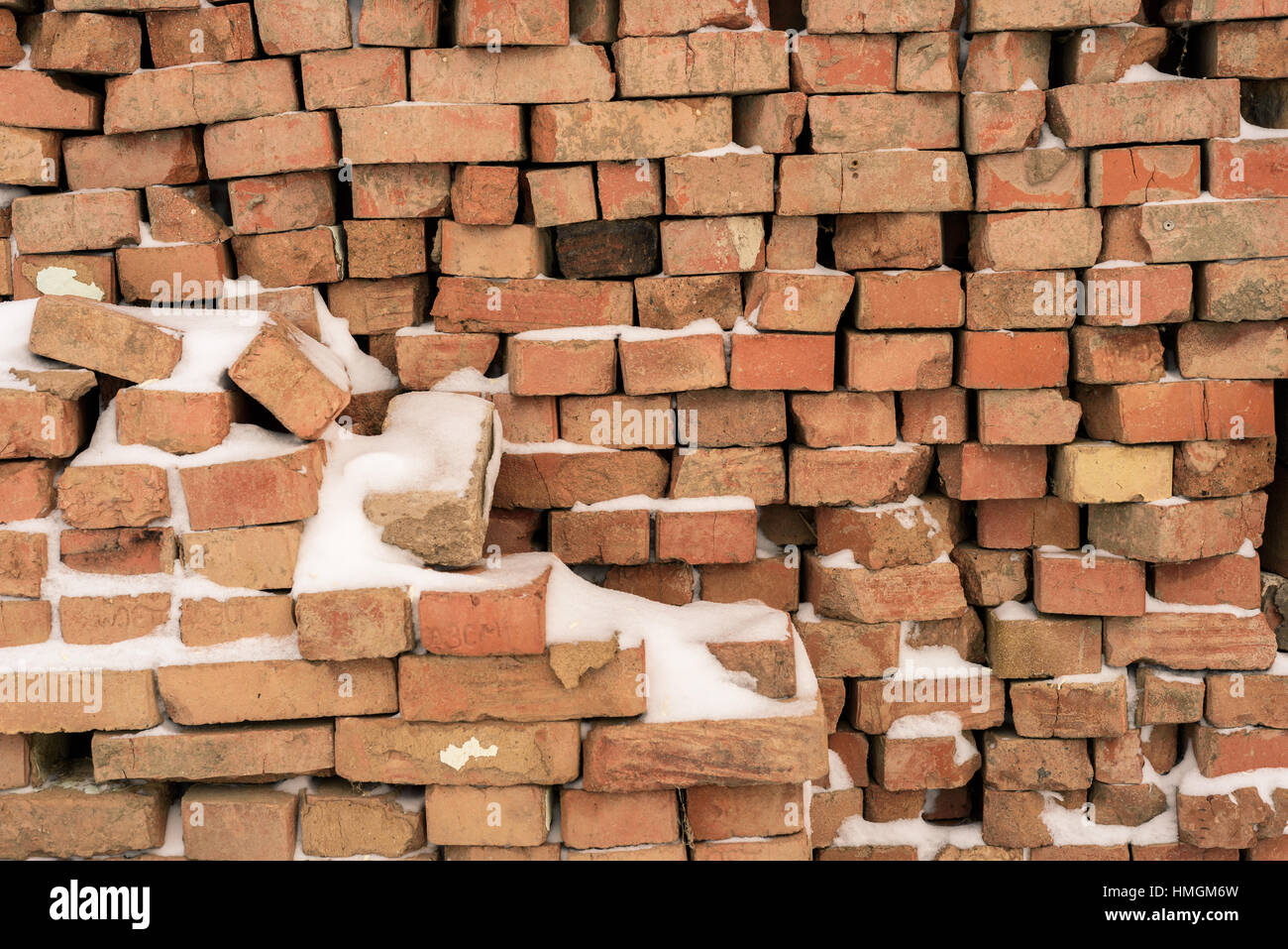 Crumbling brick pile hi-res stock photography and images - Alamy