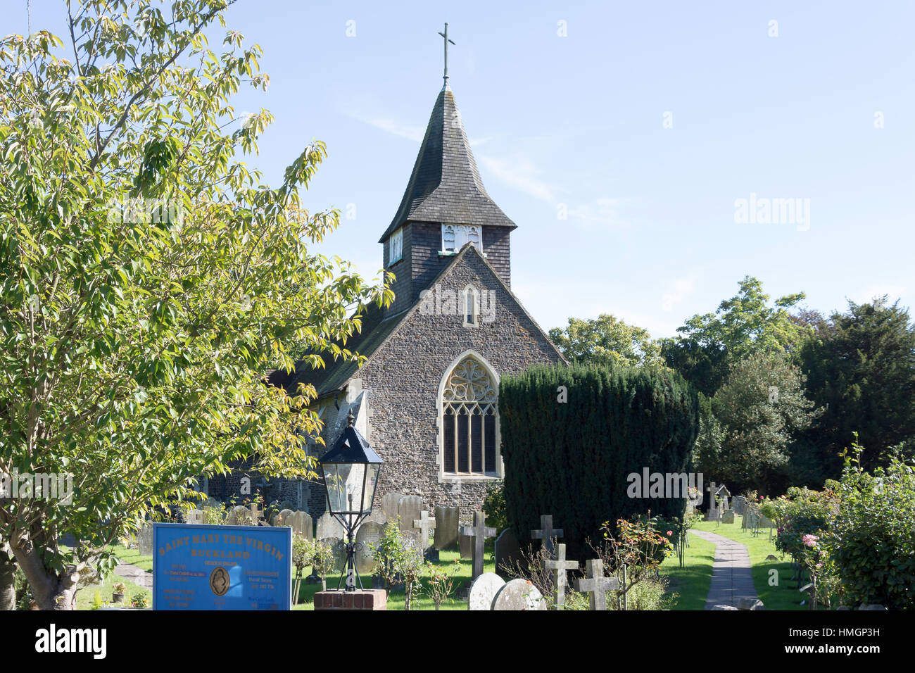 St mary the virgin church local parish churchyard village centre hi-res ...