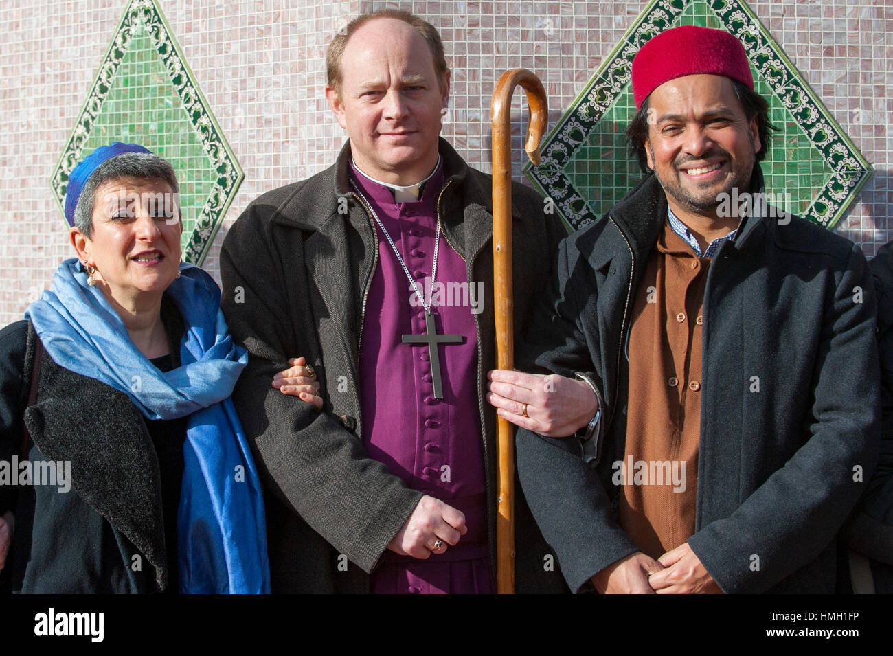 Rabbi laura naomi janner klausner hi-res stock photography and images ...