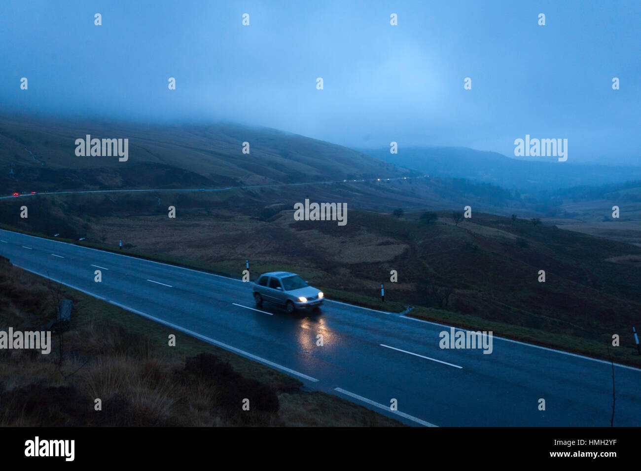 Brecon Beacons, Powys, Wales, UK. 3rd February 2017. Weather. Cars ...
