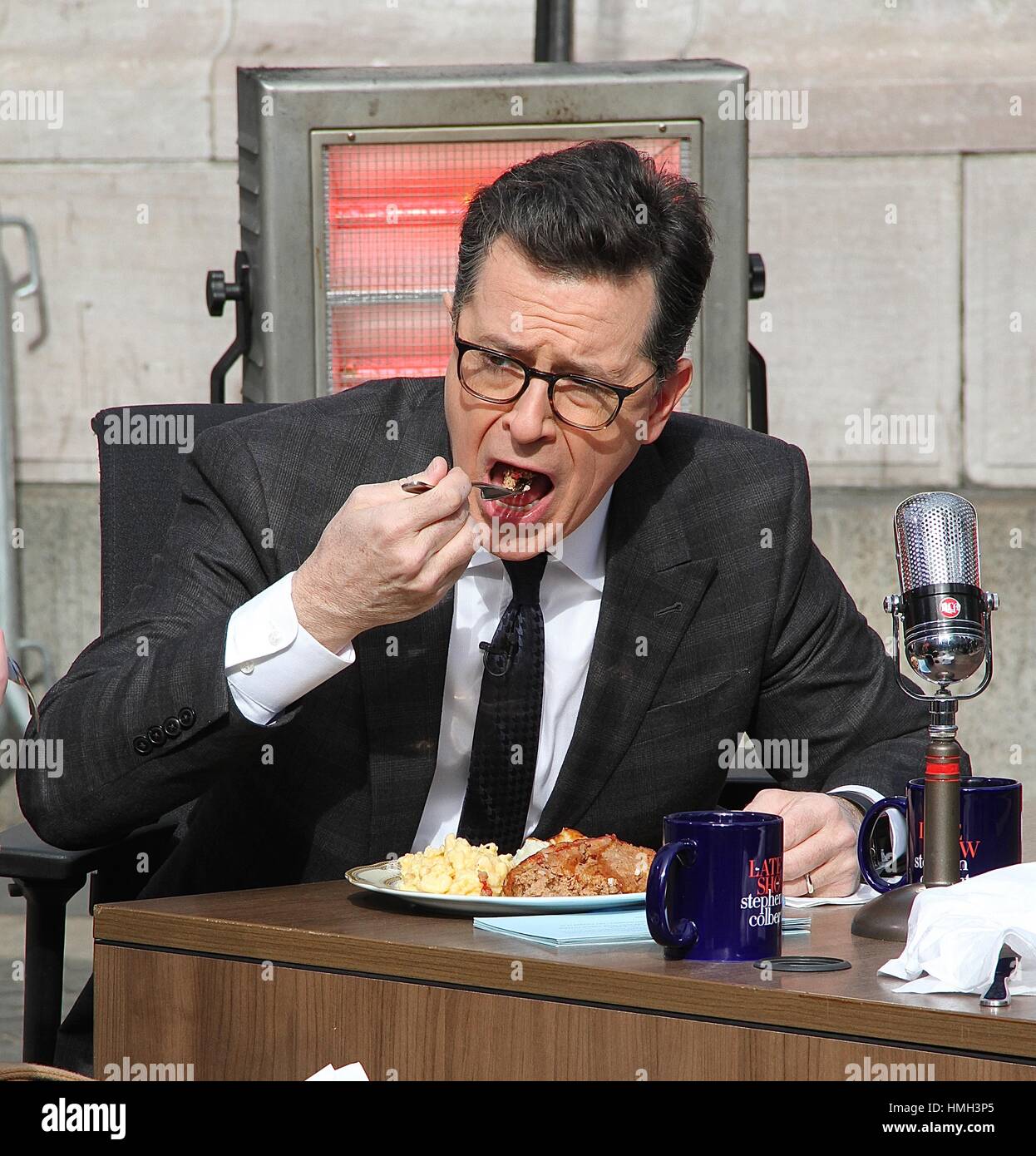 New York, USA. 3rd Feb, 2017. Stephen Colbert eats a plate of comfort ...