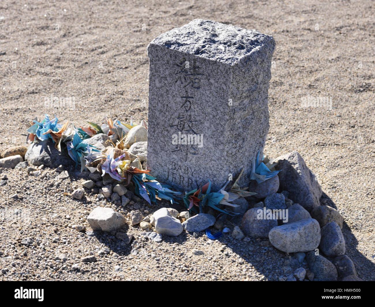 Ca, Usa. 6th Jan, 2017. The grave of ''Baby Jerry'' at the cemetary on ...