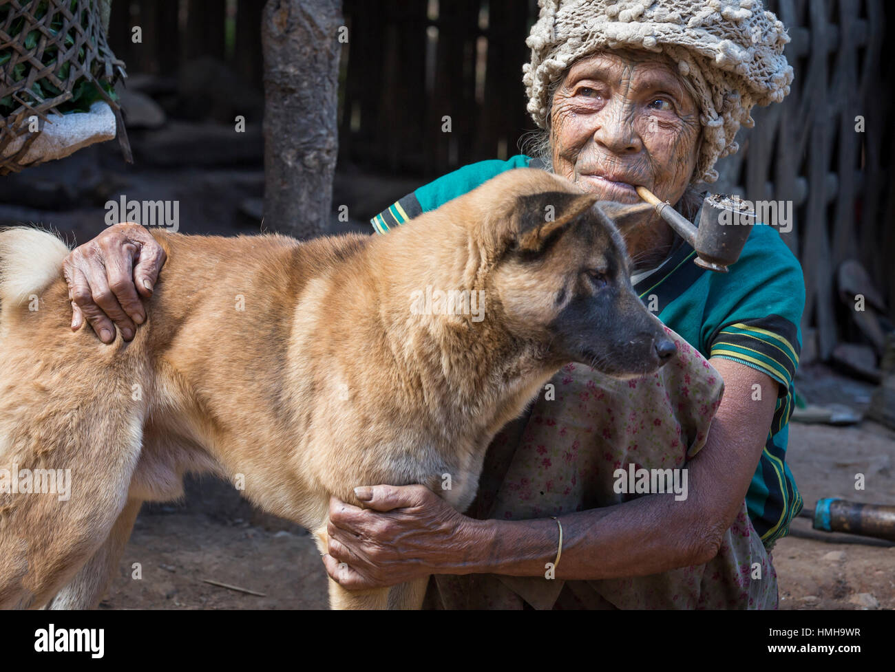 Tattoo tribe hi-res stock photography and images - Alamy