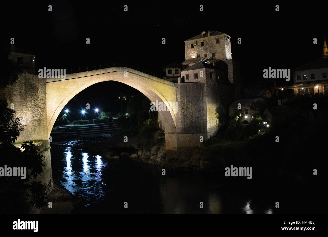 Mostar bridge 1992 hi-res stock photography and images - Alamy