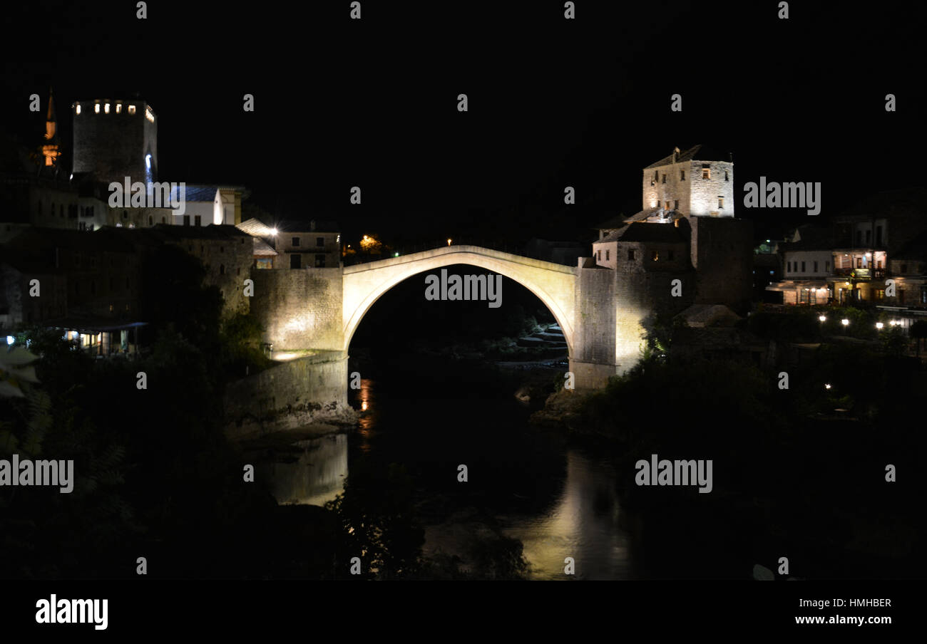 Mostar bridge 1994 hi-res stock photography and images - Alamy
