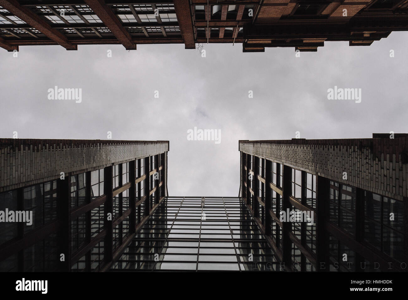Up architecture hi-res stock photography and images - Alamy